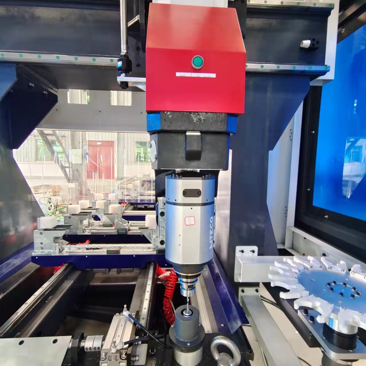 Aluminum 5 Axis CNC Machining Center For Cutting Drilling Milling ...