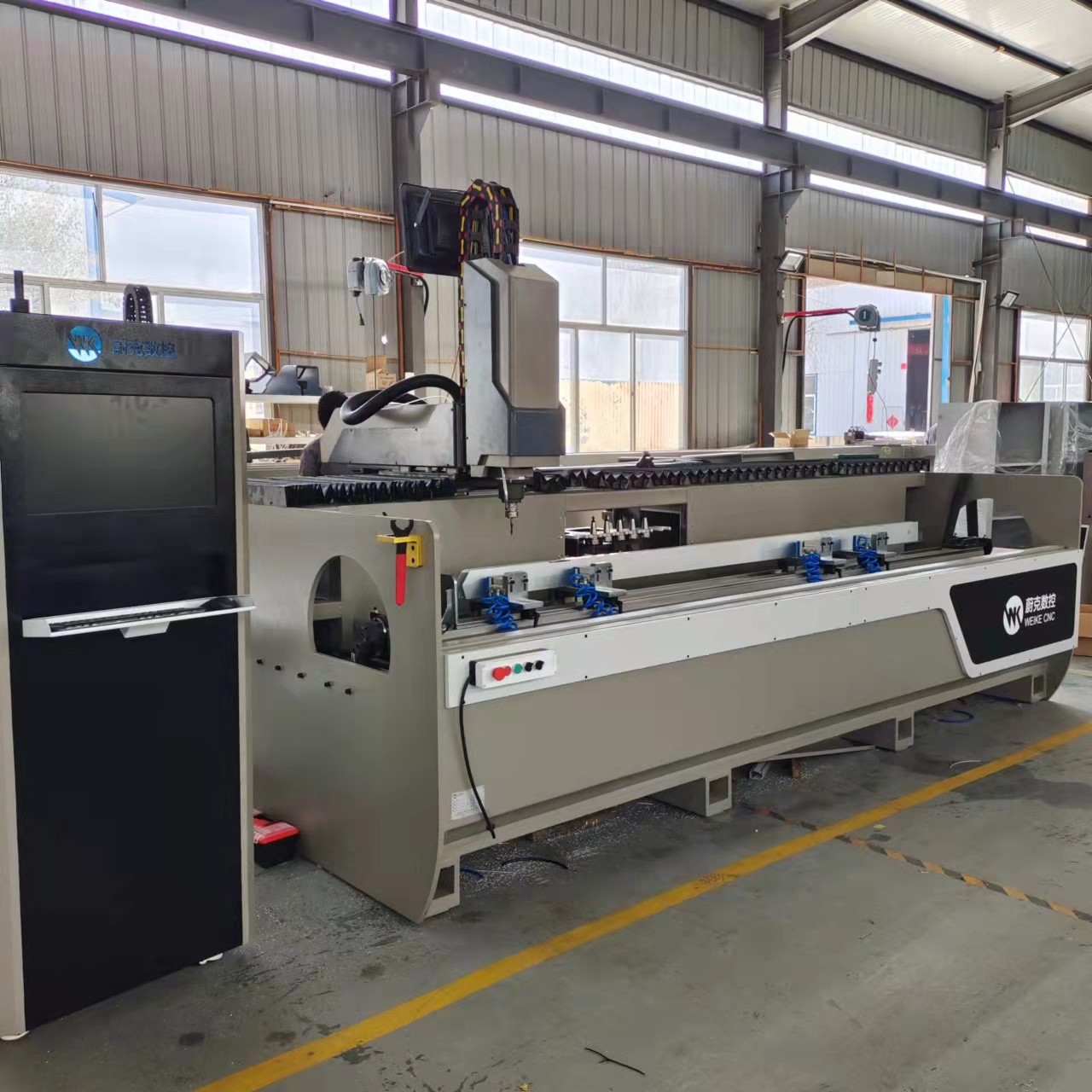 Aluminium Window Door Machine For CNC Drilling Milling Holes With ATC ...